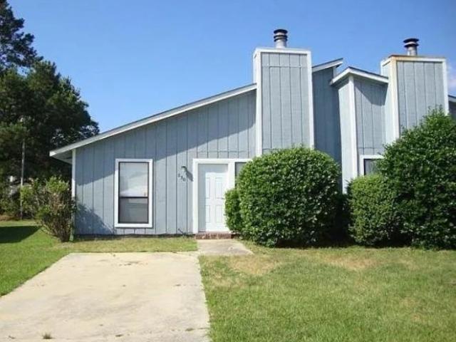 2 Br, 1 bath, Condo 228 230 Yaupon Dr