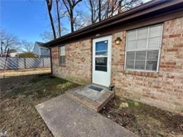 2 Br, 1 bath, Condo 2314 Nevada Ave