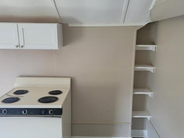 2 Br, 1 bath, Condo 232 Elm St