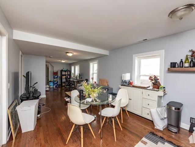 2 Br, 1 bath, Condo 2335 West Moffat
