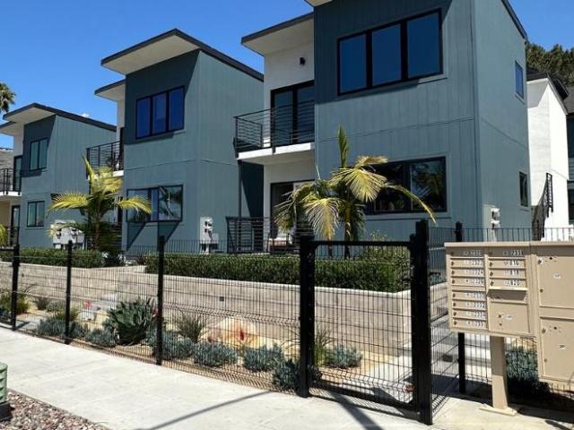 2 Br, 1 bath, Condo 2332 F Street