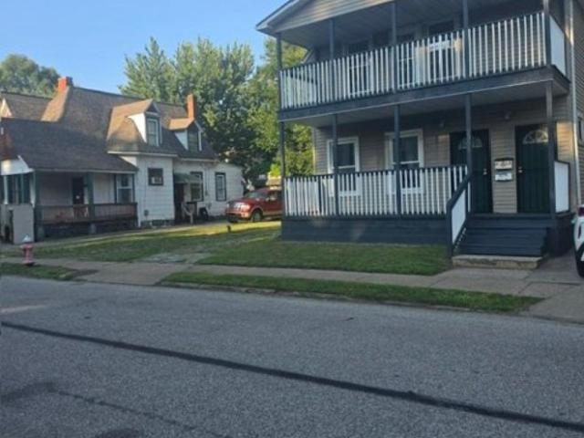 2 Br, 1 bath, Condo 2351 E 86 Th St