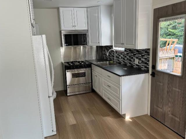 2 Br, 1 bath, Condo 235 W Pacemont Rd