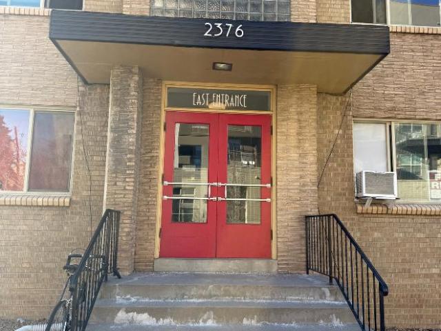 2 Br, 1 bath, Condo 2376 E Iliff
