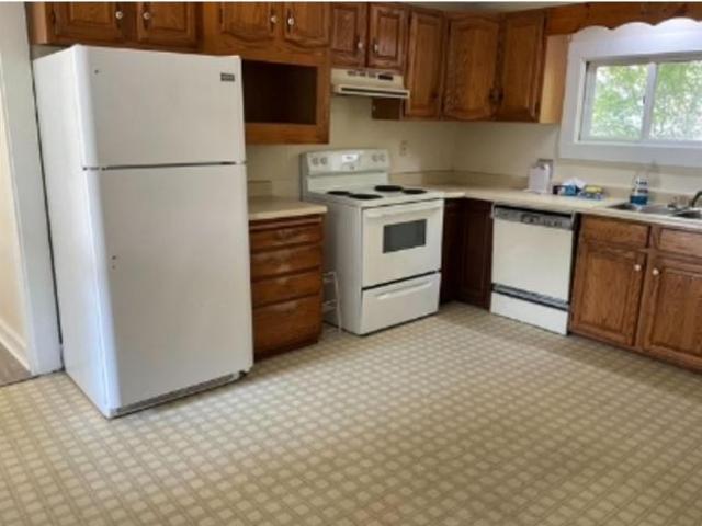 2 Br, 1 bath, Condo 27 Damon Court