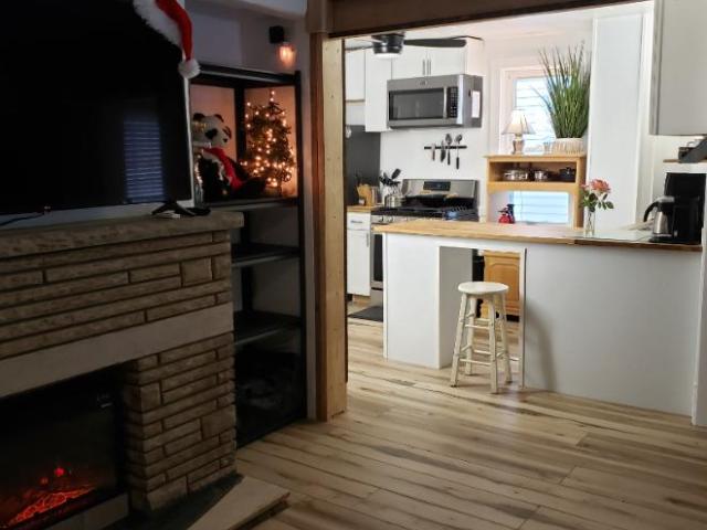2 Br, 1 bath, Condo 27 Norton St