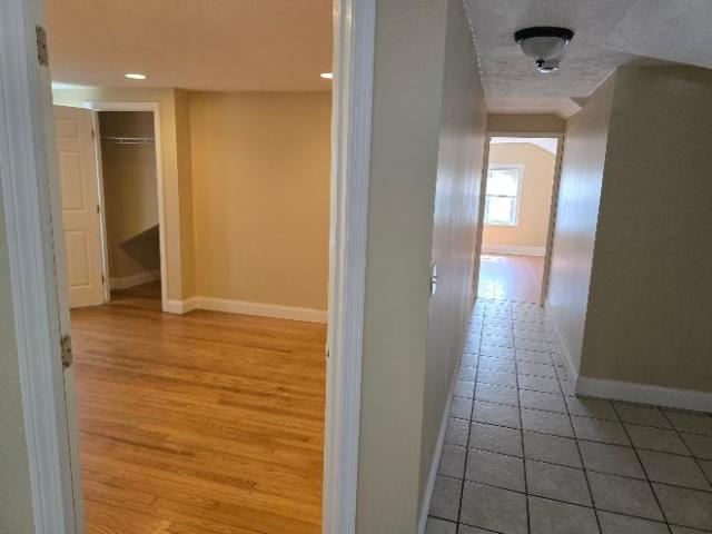 2 Br, 1 bath, Condo 27 Shelby St