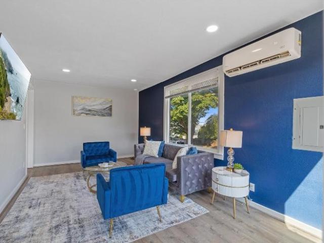 2 Br, 1 bath, Condo 2402 Rucker Ave