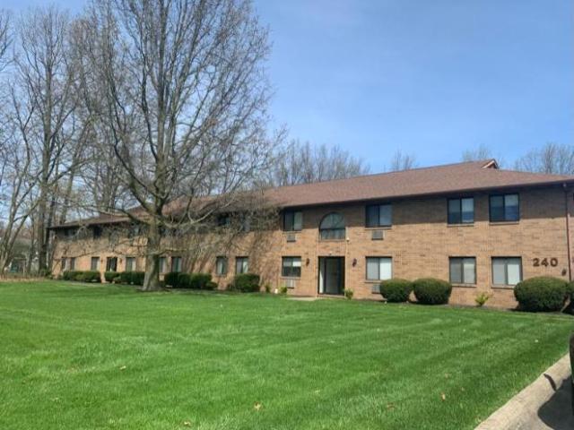2 Br, 1 bath, Condo 240 Great Oaks Trail