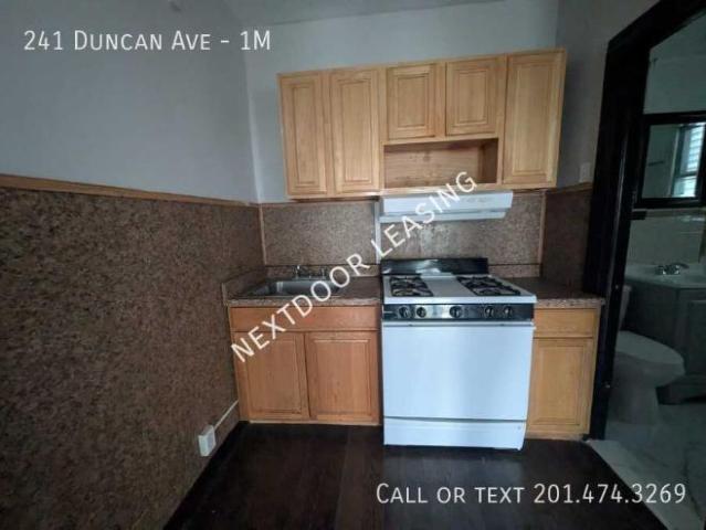 2 Br, 1 bath, Condo 241 Duncan Ave