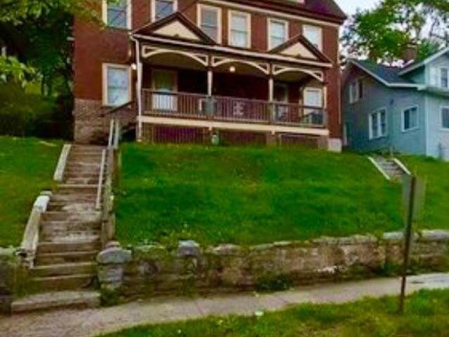 2 Br, 1 bath, Condo 241 N Thomas St