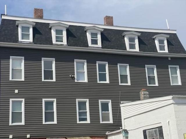 2 Br, 1 bath, Condo 241 Wickenden Street