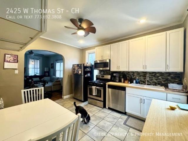 2 Br, 1 bath, Condo 2425 W Thomas St