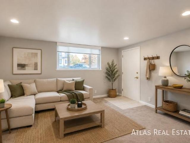 2 Br, 1 bath, Condo 2475 S Lafayette Street