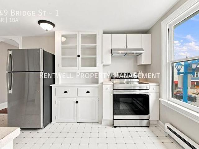 2 Br, 1 bath, Condo 249 Bridge St
