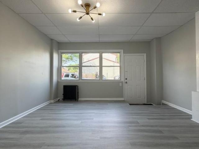 2 Br, 1 bath, Condo 249 Orange Pl