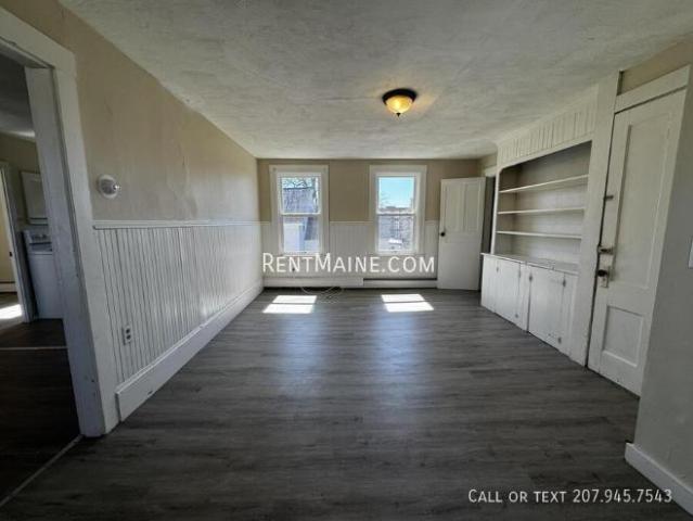 2 Br, 1 bath, Condo 24 Green St