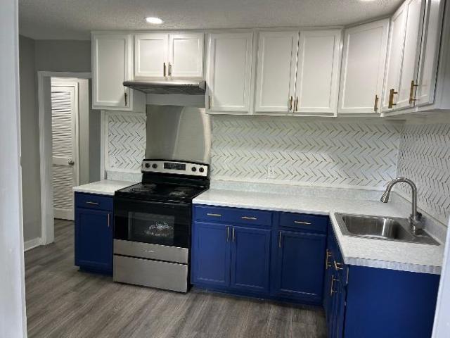 2 Br, 1 bath, Condo 2508 Oak Forest Dr