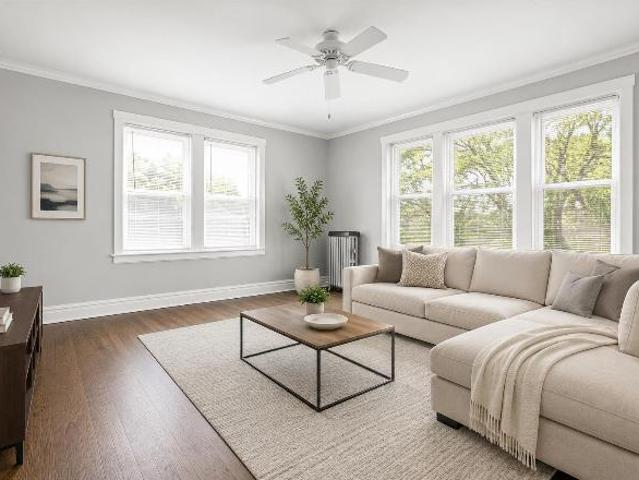 2 Br, 1 bath, Condo 2514 West Belle Plaine