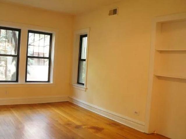2 Br, 1 bath, Condo 2518 North Kedzie Boulevard