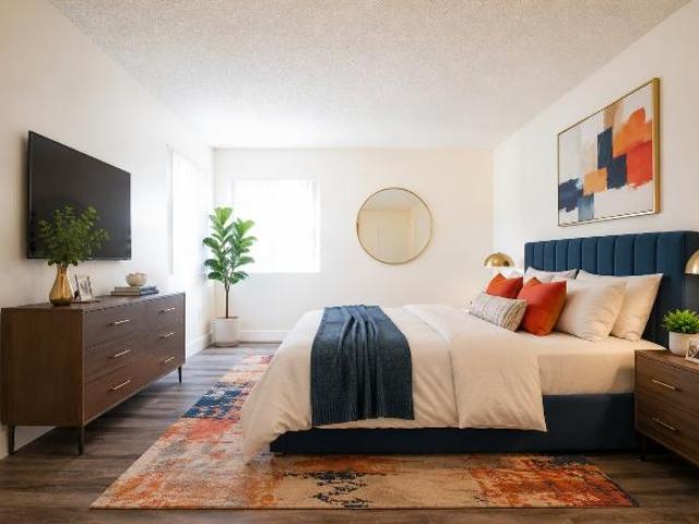 2 Br, 1 bath, Condo 251 Weston Cir