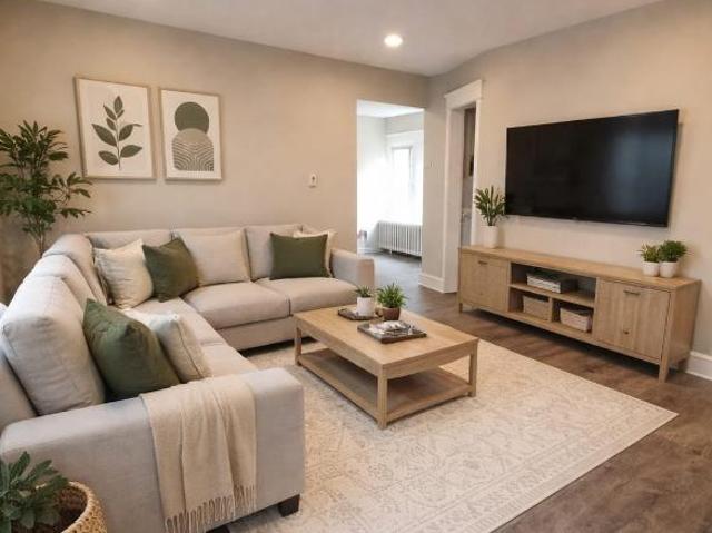 2 Br, 1 bath, Condo 2527 Edgmont Ave