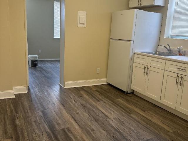 2 Br, 1 bath, Condo 2522 S 62nd St