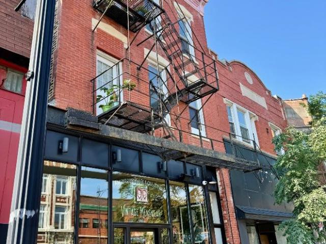 2 Br, 1 bath, Condo 2545 W North Ave