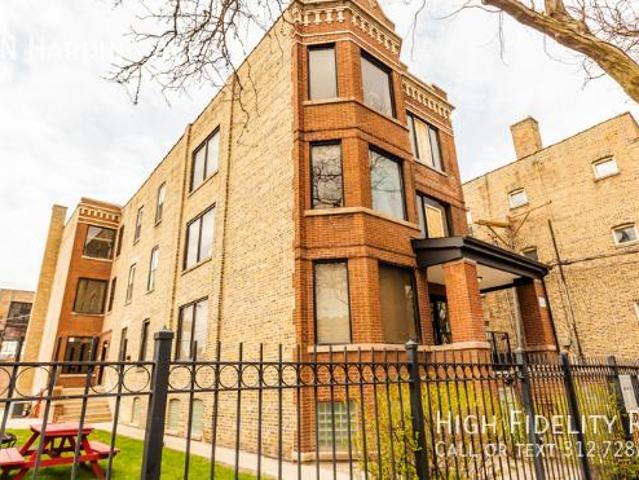 2 Br, 1 bath, Condo 2542 N Harding Ave