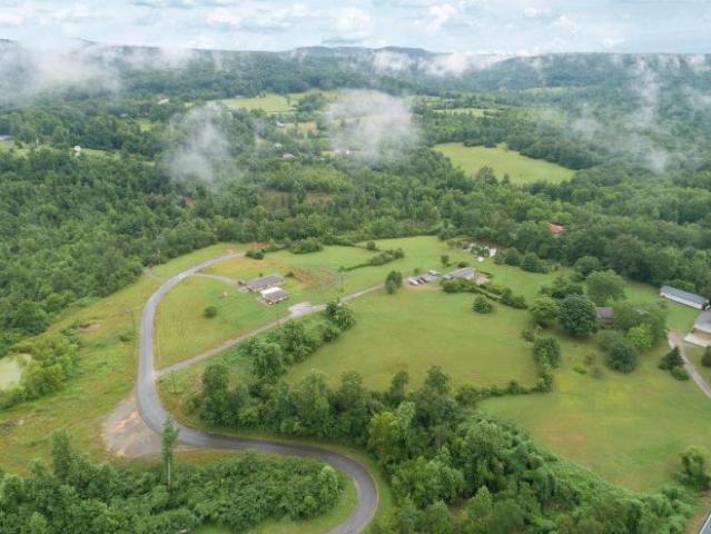 2 Br, 1 bath, Condo 256 Rock Creek Rd
