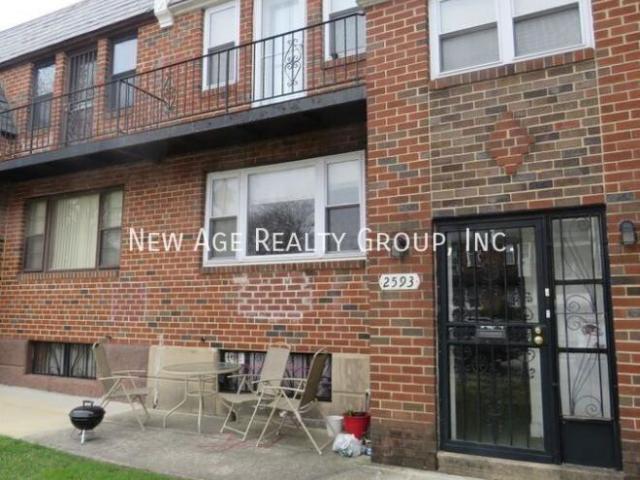 2 Br, 1 bath, Condo 2593 Balwynne Park Road