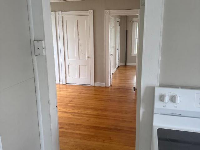 2 Br, 1 bath, Condo 25 First St