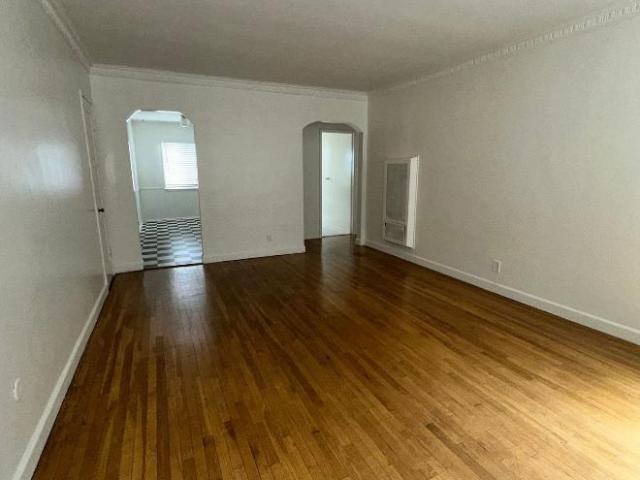 2 Br, 1 bath, Condo 2609 Euclid St