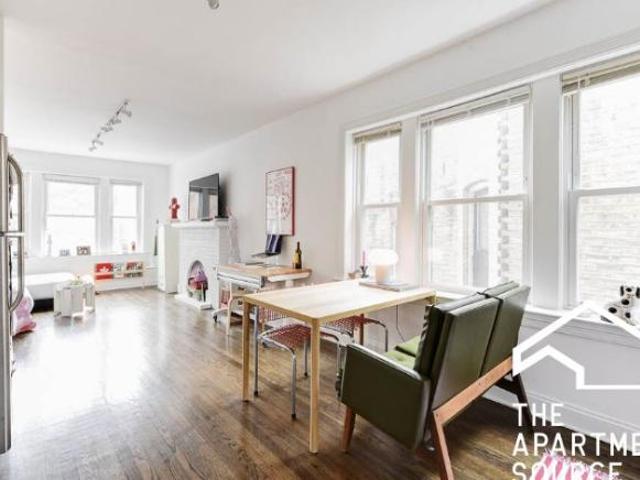 2 Br, 1 bath, Condo 2611 N Fairfield