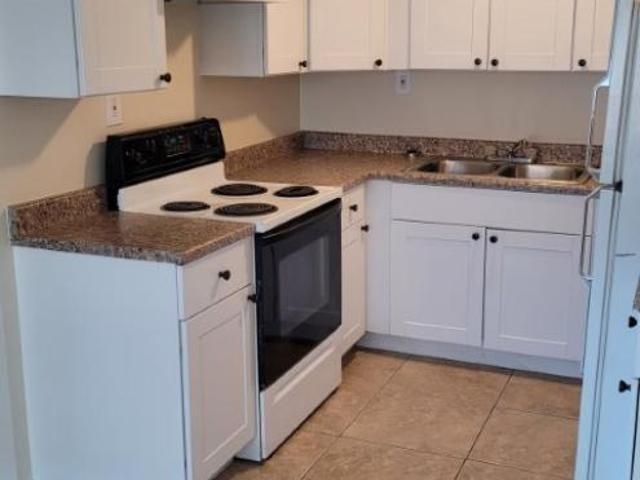 2 Br, 1 bath, Condo 2636 N 43rd Ave