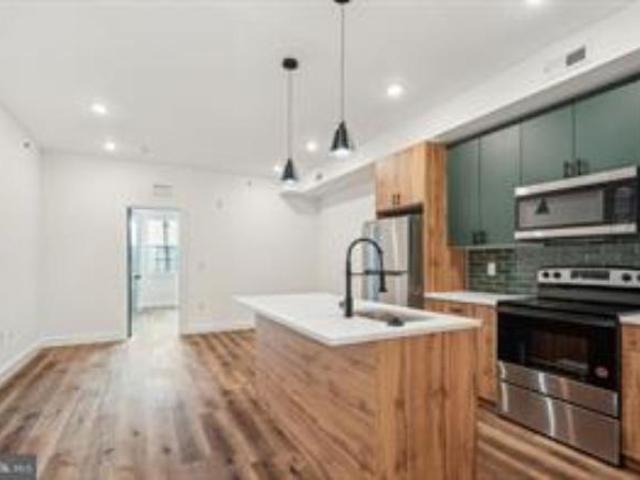 2 Br, 1 bath, Condo 2630 N 11th St