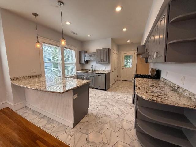 2 Br, 1 bath, Condo 269 Belgrade Ave