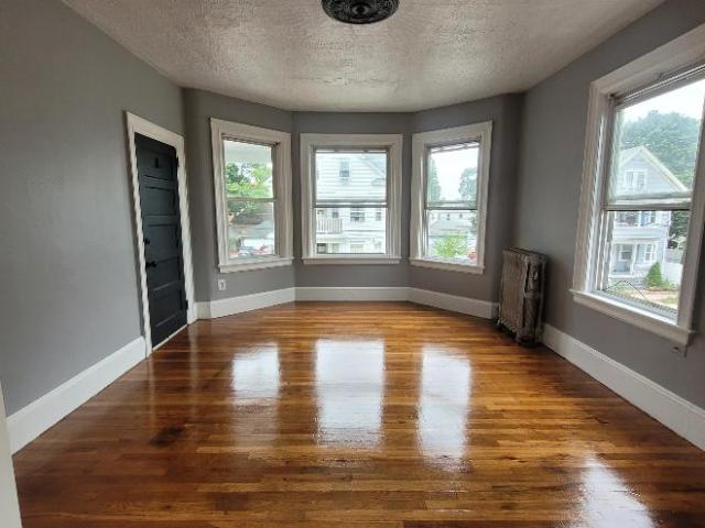 2 Br, 1 bath, Condo 26 Chestnut Ave