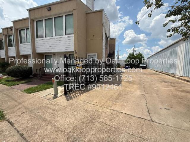 2 Br, 1 bath, Condo 2724 Crossview Dr