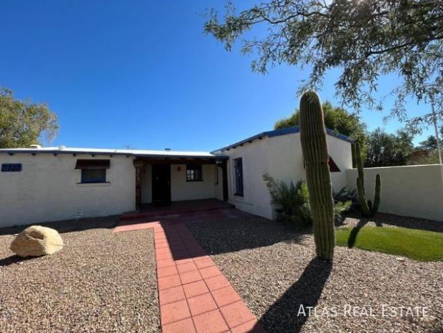 2 Br, 1 bath, Condo 2732 N Martin Avenue