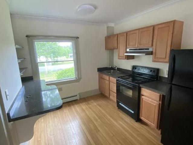 2 Br, 1 bath, Condo 277 Mast Rd
