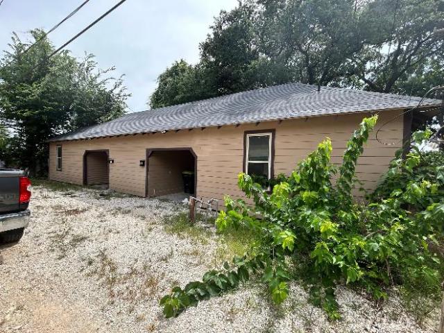 2 Br, 1 bath, Condo 2809 Avenue F