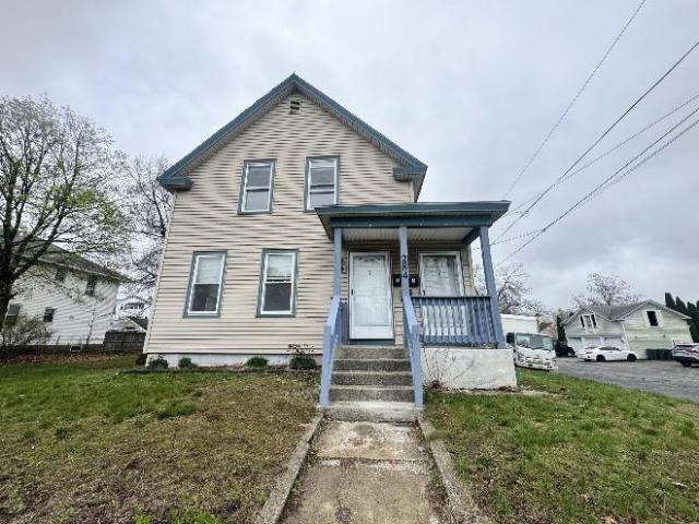 2 Br, 1 bath, Condo 284 Mechanic Street