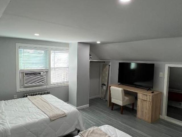 2 Br, 1 bath, Condo 28 Linden Av