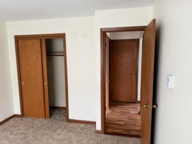 2 Br, 1 bath, Condo 2915 Park Terrace Drive