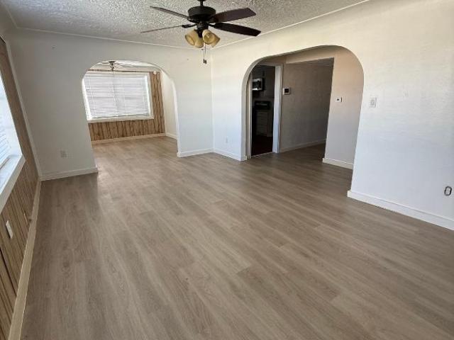 2 Br, 1 bath, Condo 2918 46th St