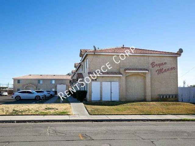 2 Br, 1 bath, Condo 2910 B St