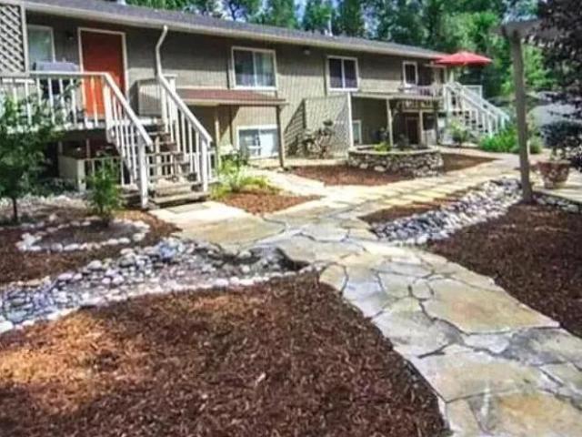 2 Br, 1 bath, Condo 2911 W Uintah St
