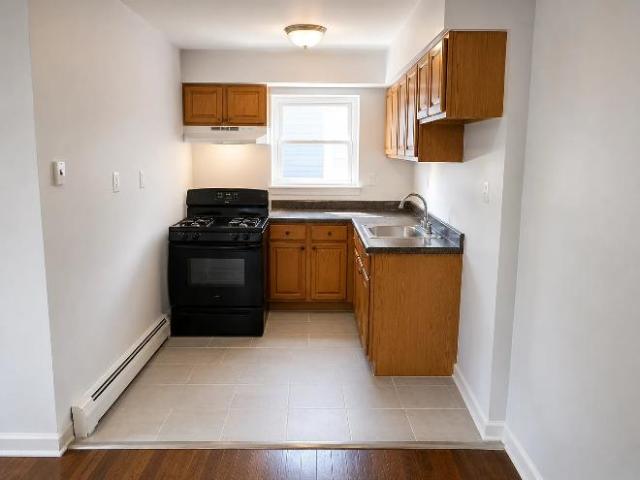 2 Br, 1 bath, Condo 291 Wainwright St
