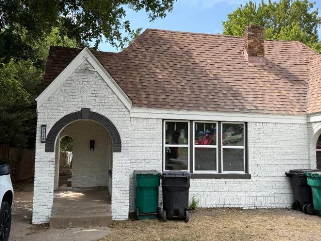 2 Br, 1 bath, Condo 2928 NW 12th St